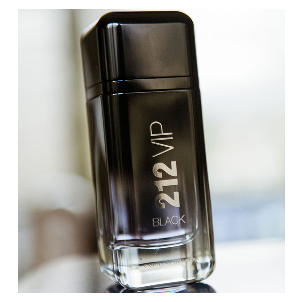 212 VIP Men Black EDP - new worldfree